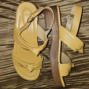Alexandre Birman | Shoes | Alexandre Birman Clarita Block 6 Yellow Size ...